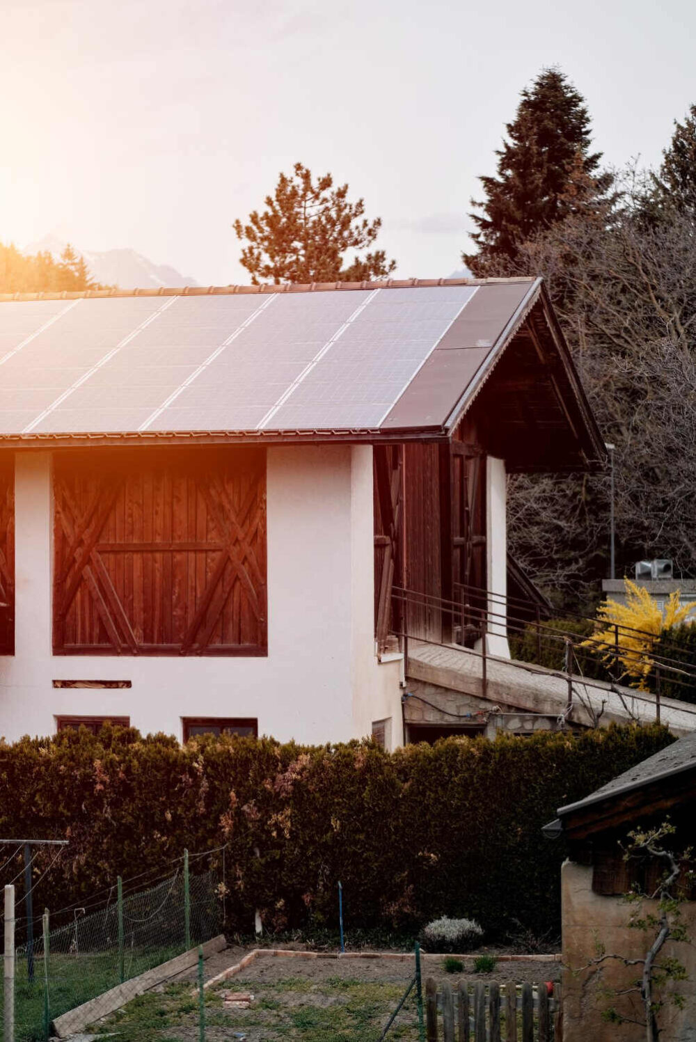 Choosing the Right Solar Cabin Package for Your Needs - Hub Power